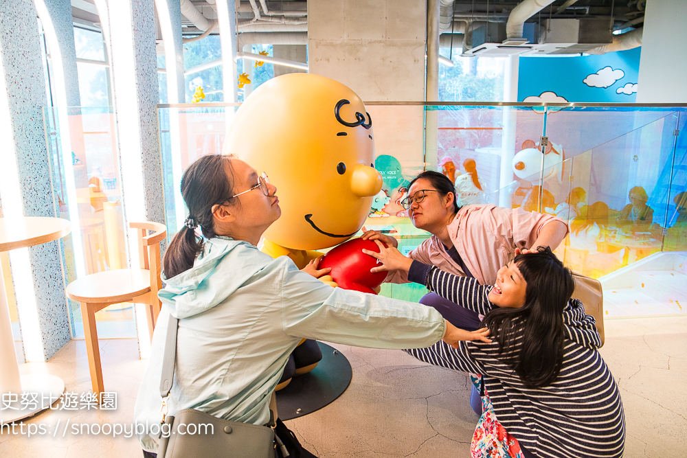 【韓國釜山】Snoopy Place Busan｜釜山SNOOPY咖啡廳～可愛史努比公仔陪喝咖啡，SNOOPY迷打卡朝聖景點 @史努比遊樂園